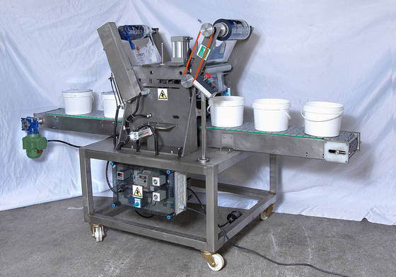 Sell Bucket Filling Sealing Machine(id:5283737) from Asil Makina - EC21